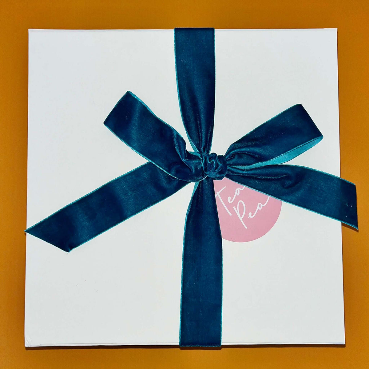 Ashley & Co Gift Box - Tui & Kahili | Tea Pea