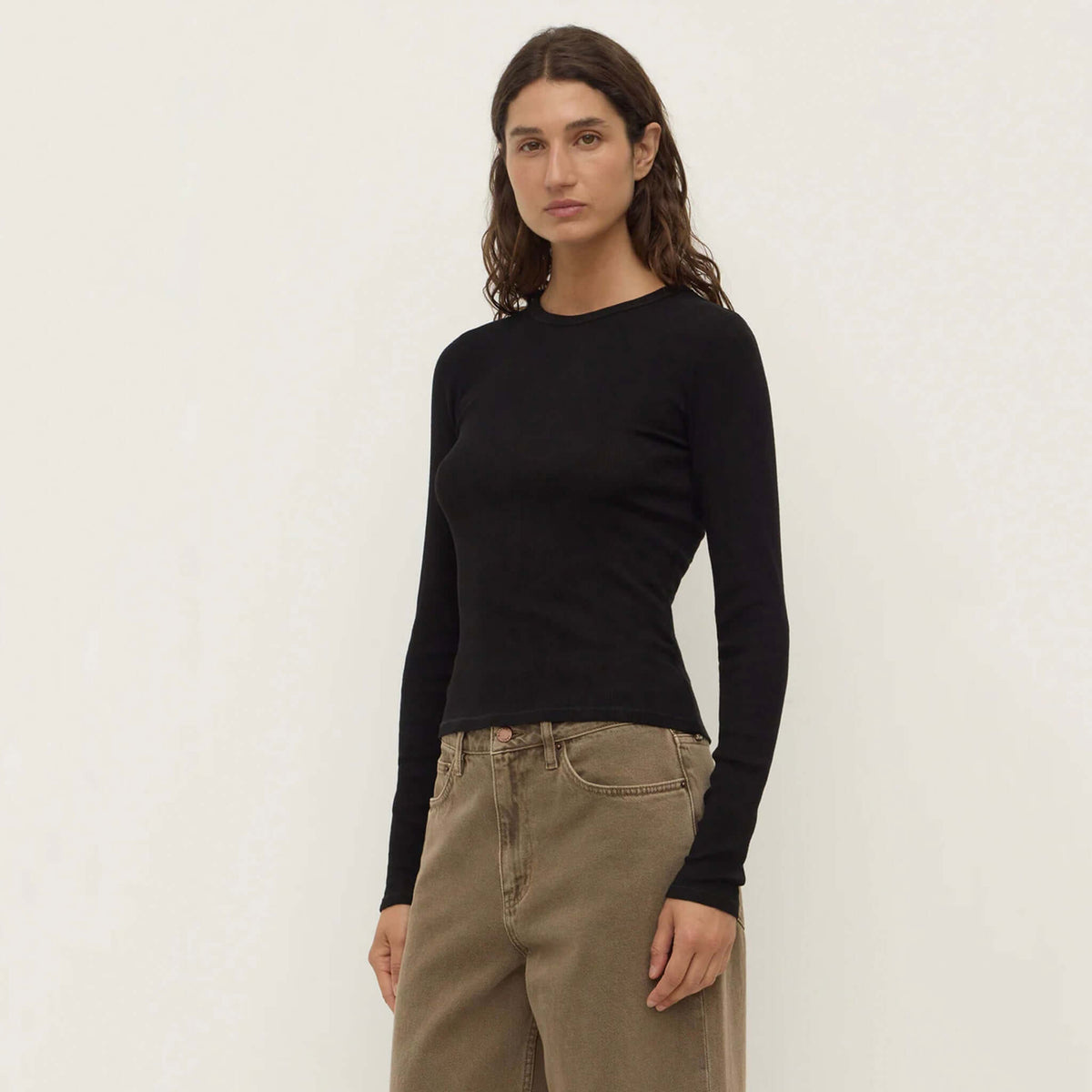 Assembly Label Zali Long Sleeve Tee - Black | 100% Cotton | Tea Pea