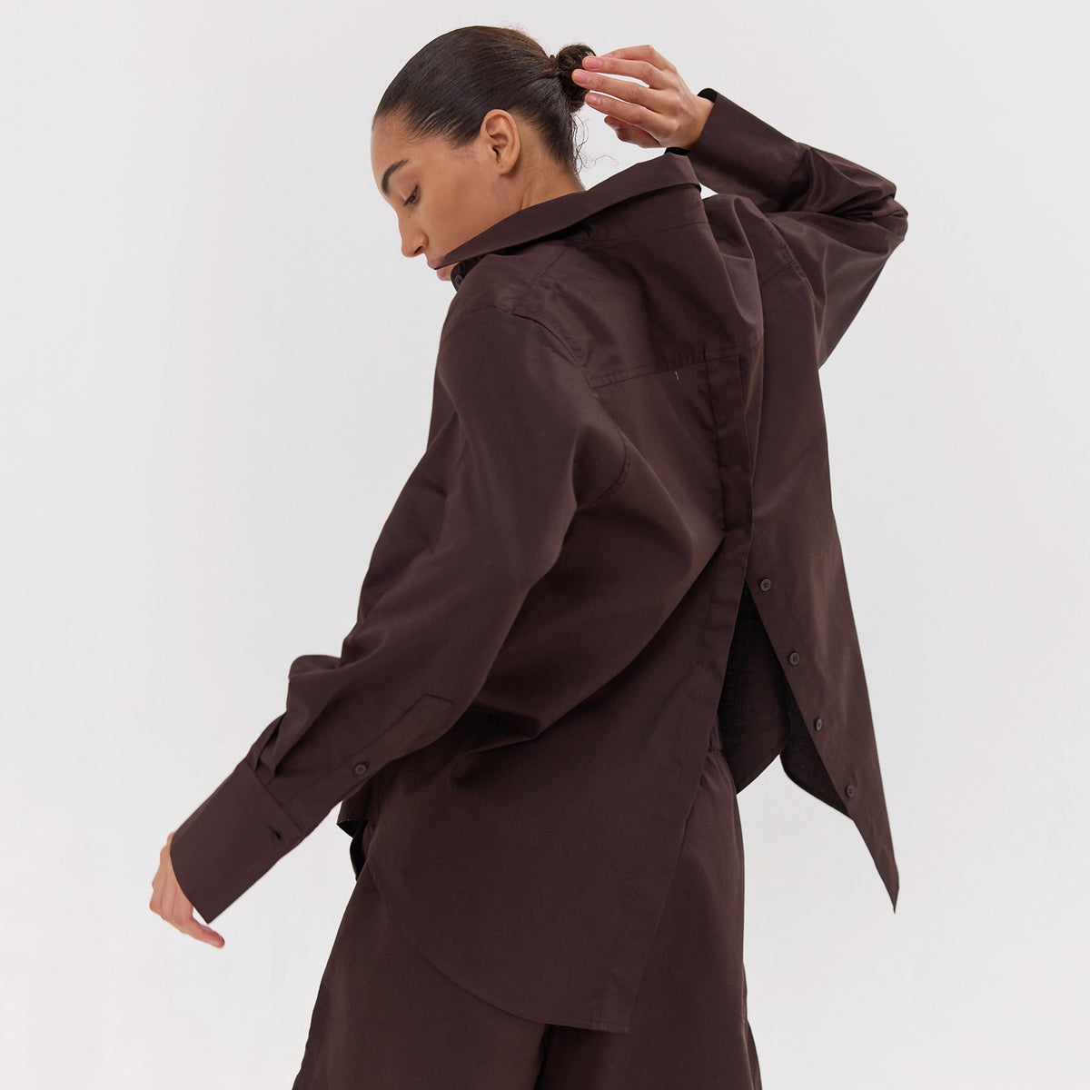 Cloth & Co The Split Back Shirt - Brazil Nut | Tea Pea