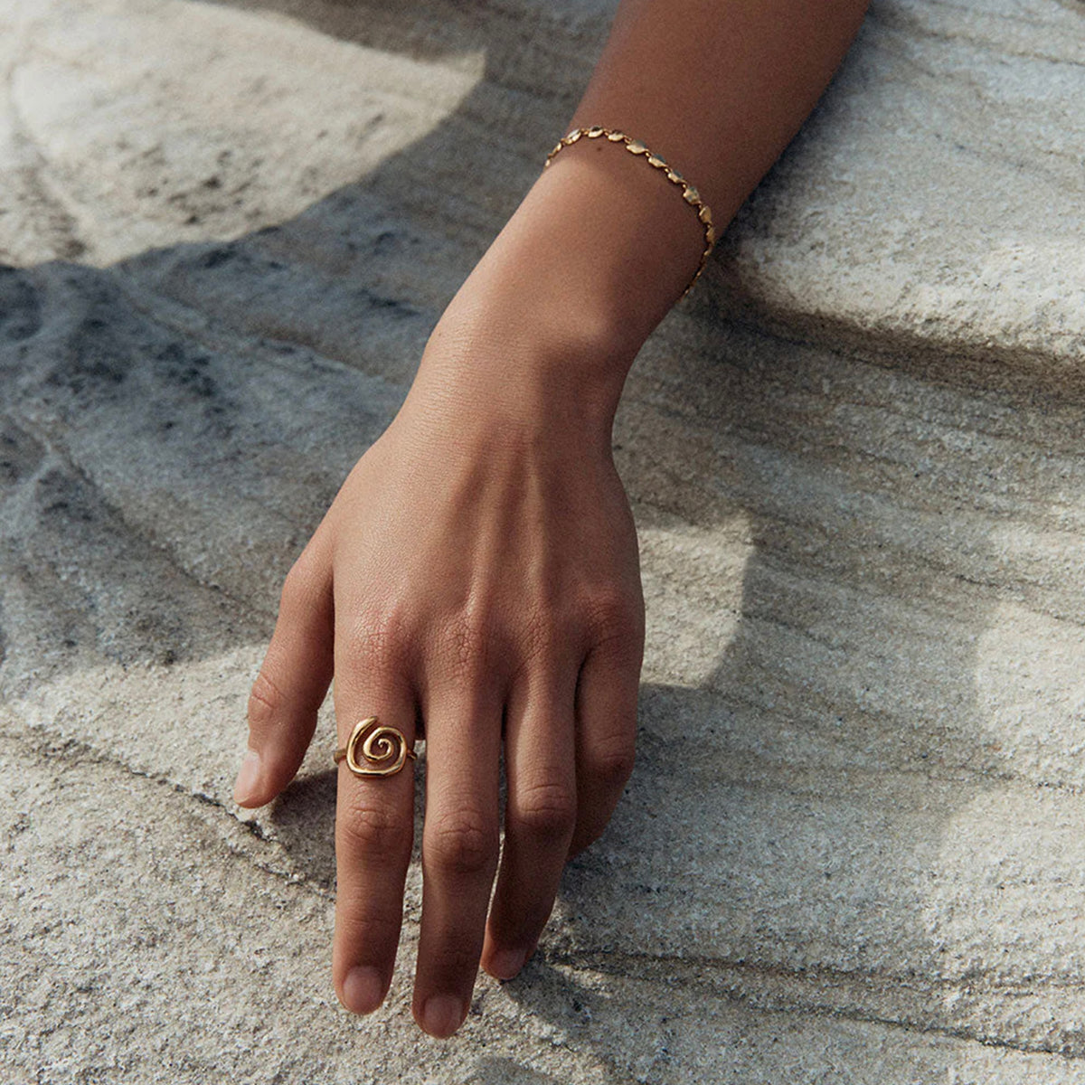 Kirstin Ash Horizon Collection - Dawn Bracelet | Tea Pea