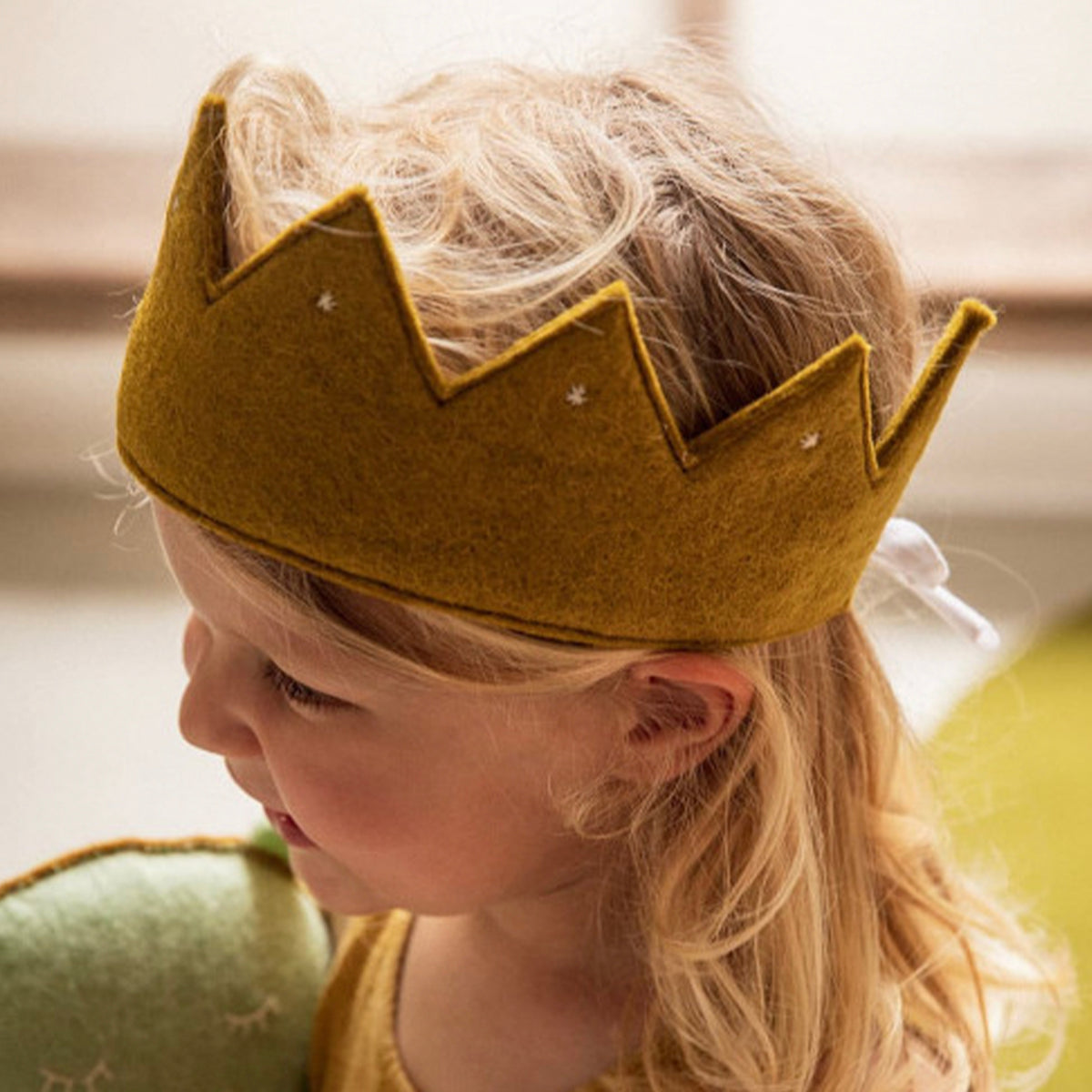 Muskhane Felt Crown - Rani Medium | Tea Pea