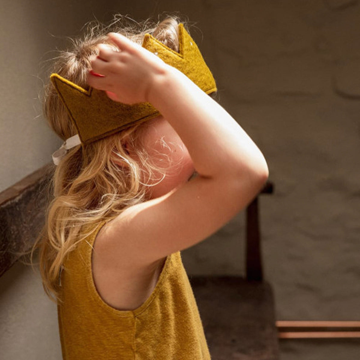 Muskhane Felt Crown - Rani Medium | Tea Pea