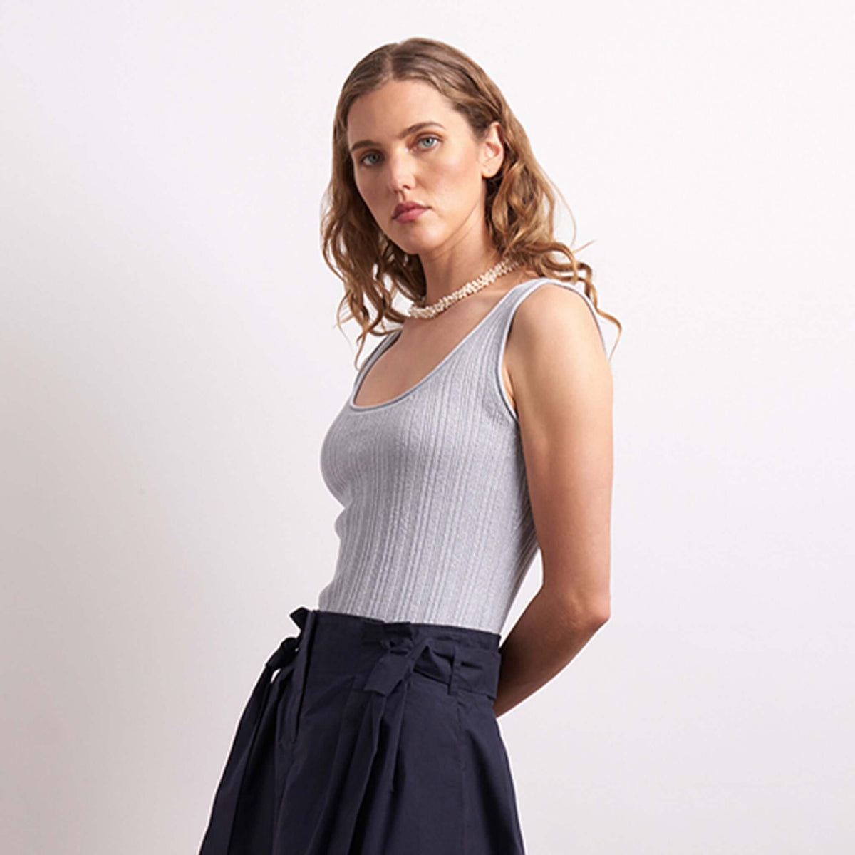 Neris In Ore Tank - Lunar | Tea Pea