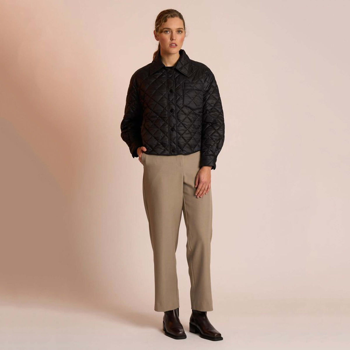 Neris Gia Jacket - Jett | Quilted Cropped Layer | Tea Pea