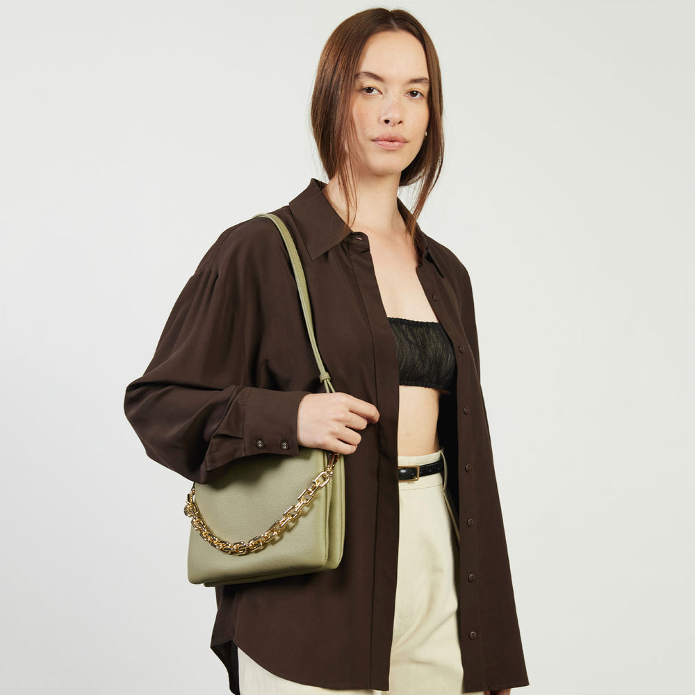 Saben | Premium NZ Leather Handbags, Totes, Wallets & Suitcases | Tea Pea