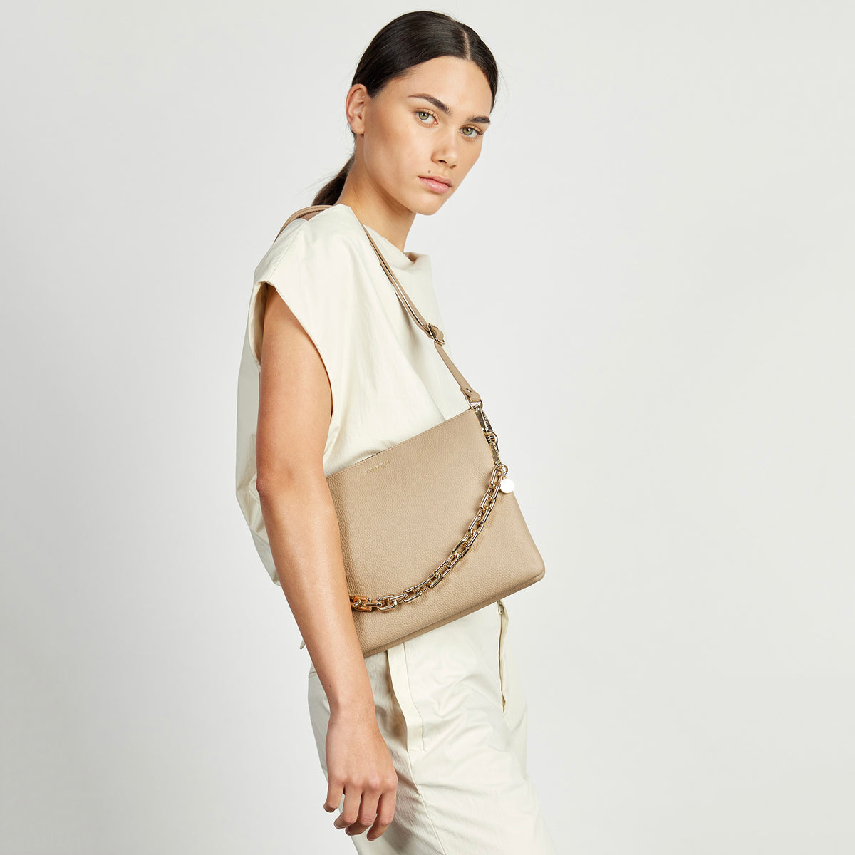 Saben Matilda Crossbody Bag - Tea & Chunky Chain | Tea Pea