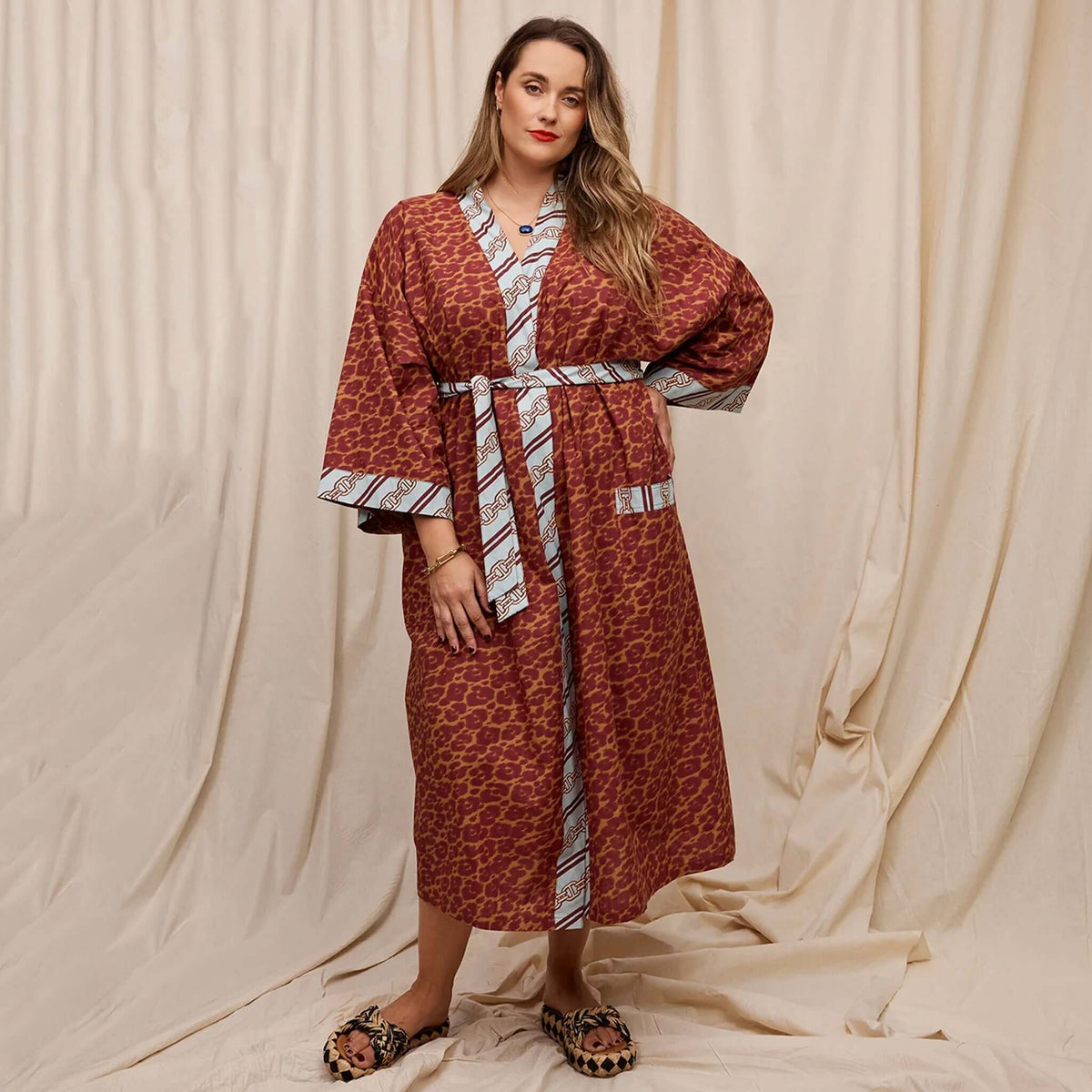 Sage x Clare Odette Organic Cotton Bath Robe - Mahogany | Tea Pea