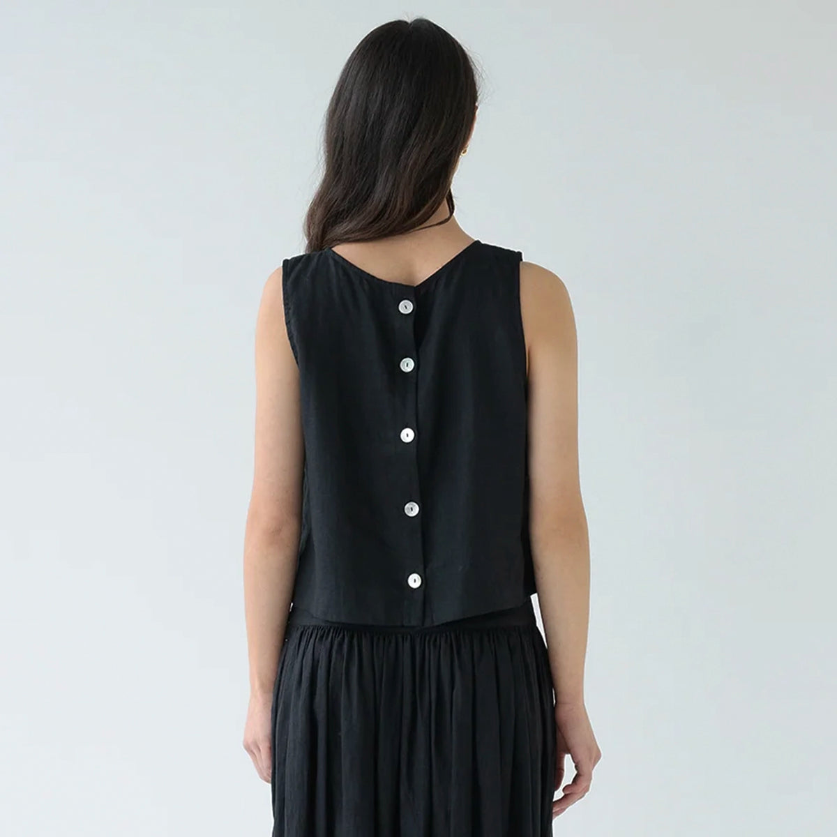 Sophie Shell Buttons Linen Top - Black | Tea Pea