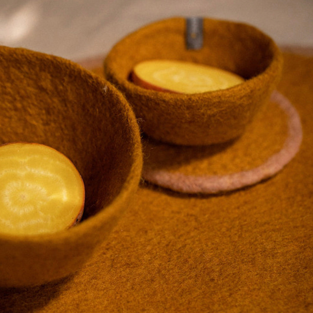 Muskhane Felt Bowl - Gold | Tea Pea